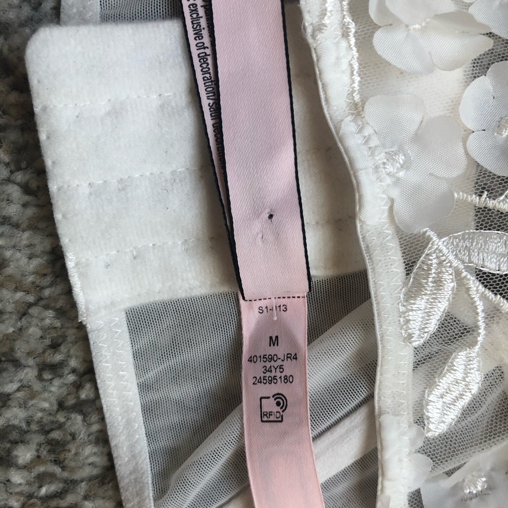 Victoria’s Secret Modern Lingerie White - Gem